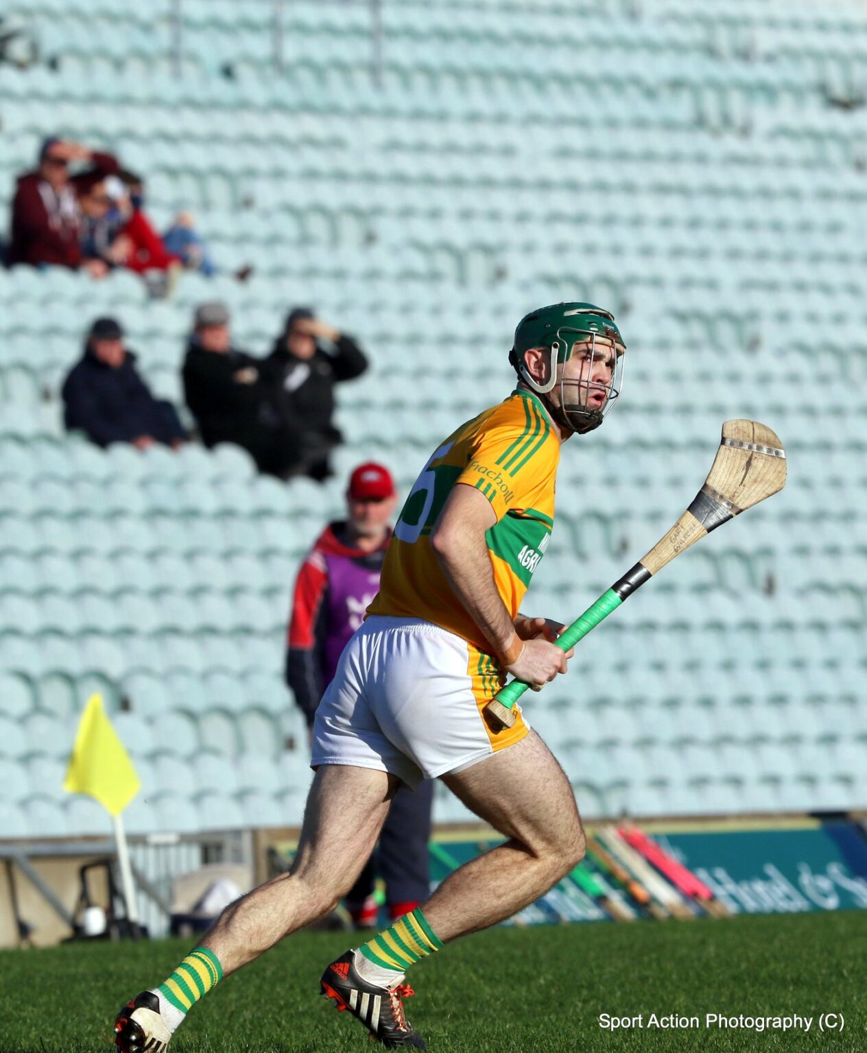 Feakle with more than a social distance to spare over Whitegate - Clare ...