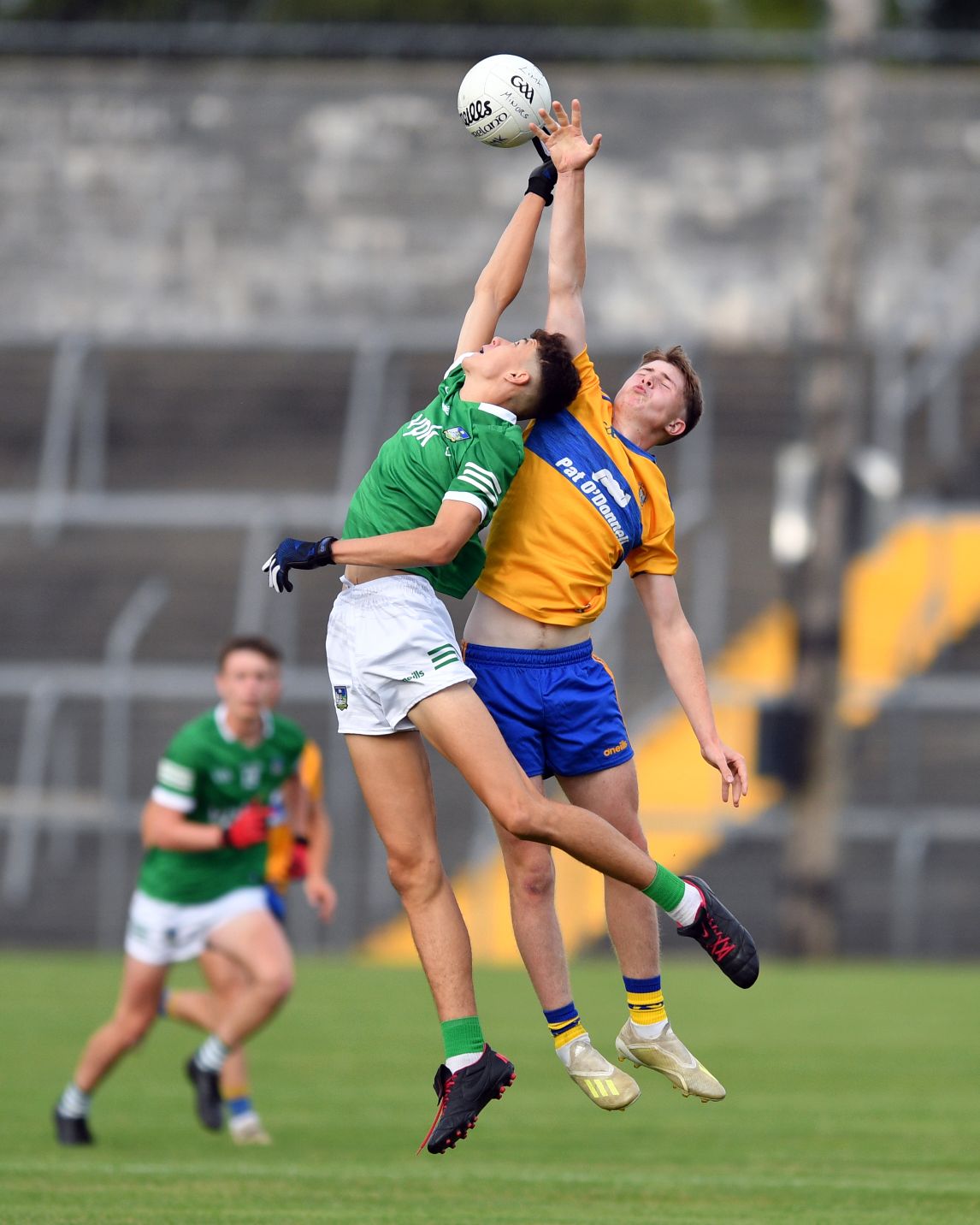 Physically stronger Limerick floor Clare minor footballers - Clare Echo