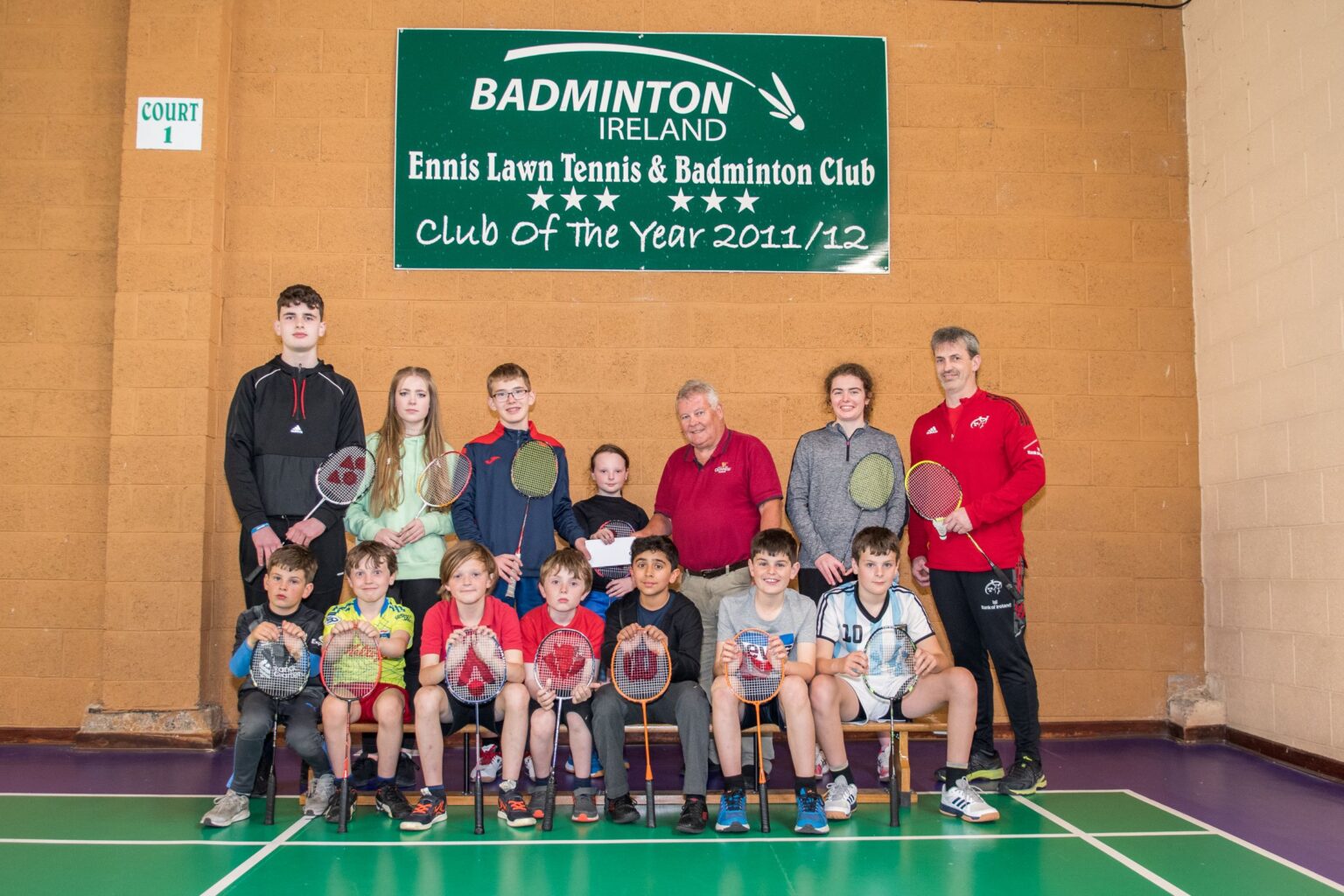 Junior badminton players raise €1000 for Ukraine - Clare Echo