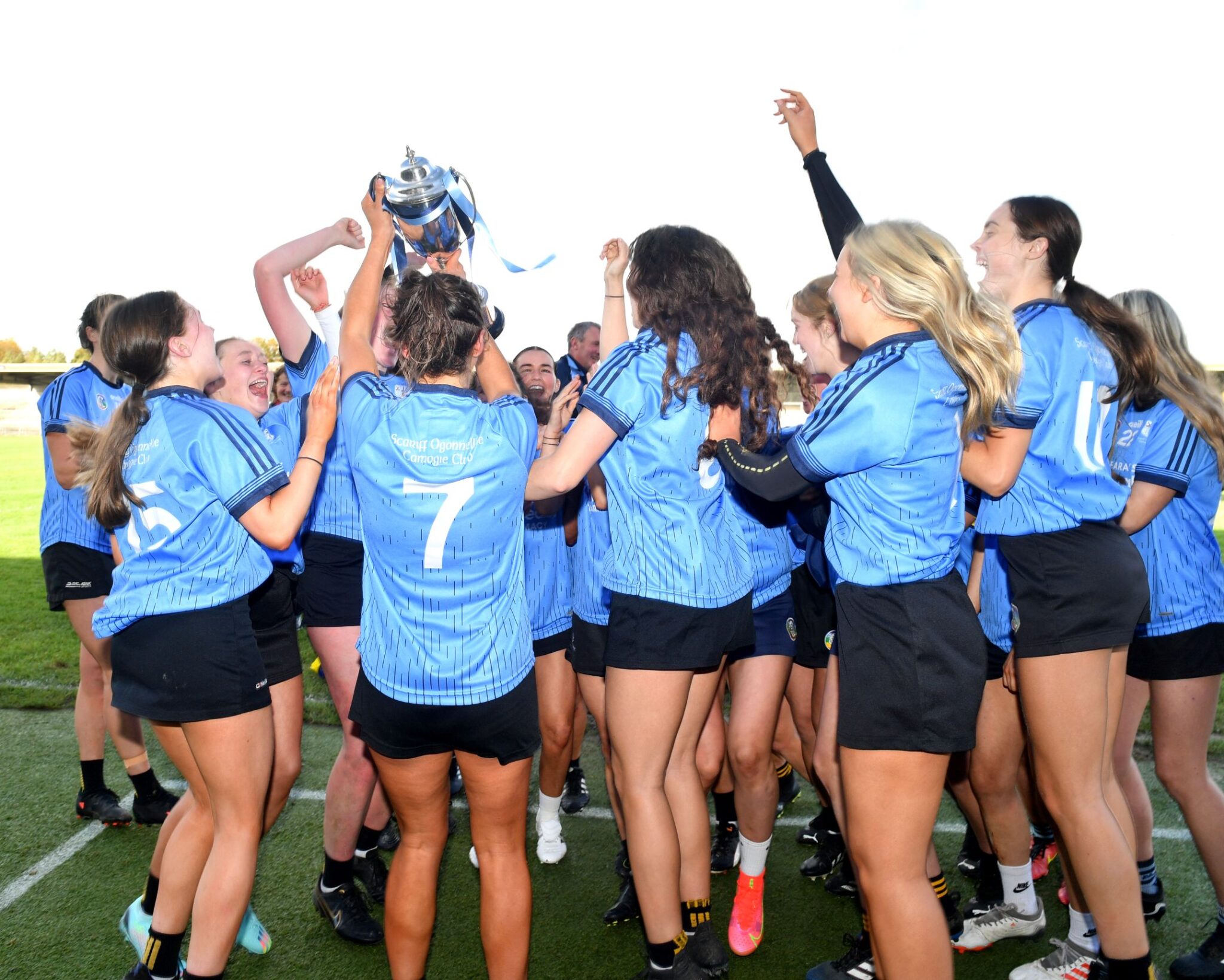 Scariff/Ogonnelloe march on in Munster - Clare Echo