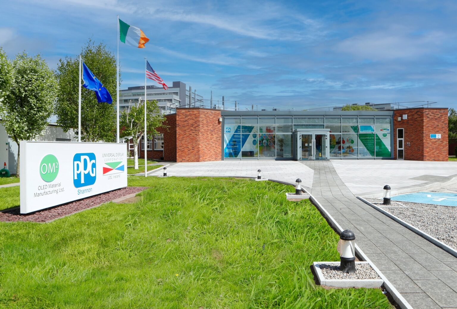 State of the art OLED manufacturing site opened by UDC & PPG in Shannon ...
