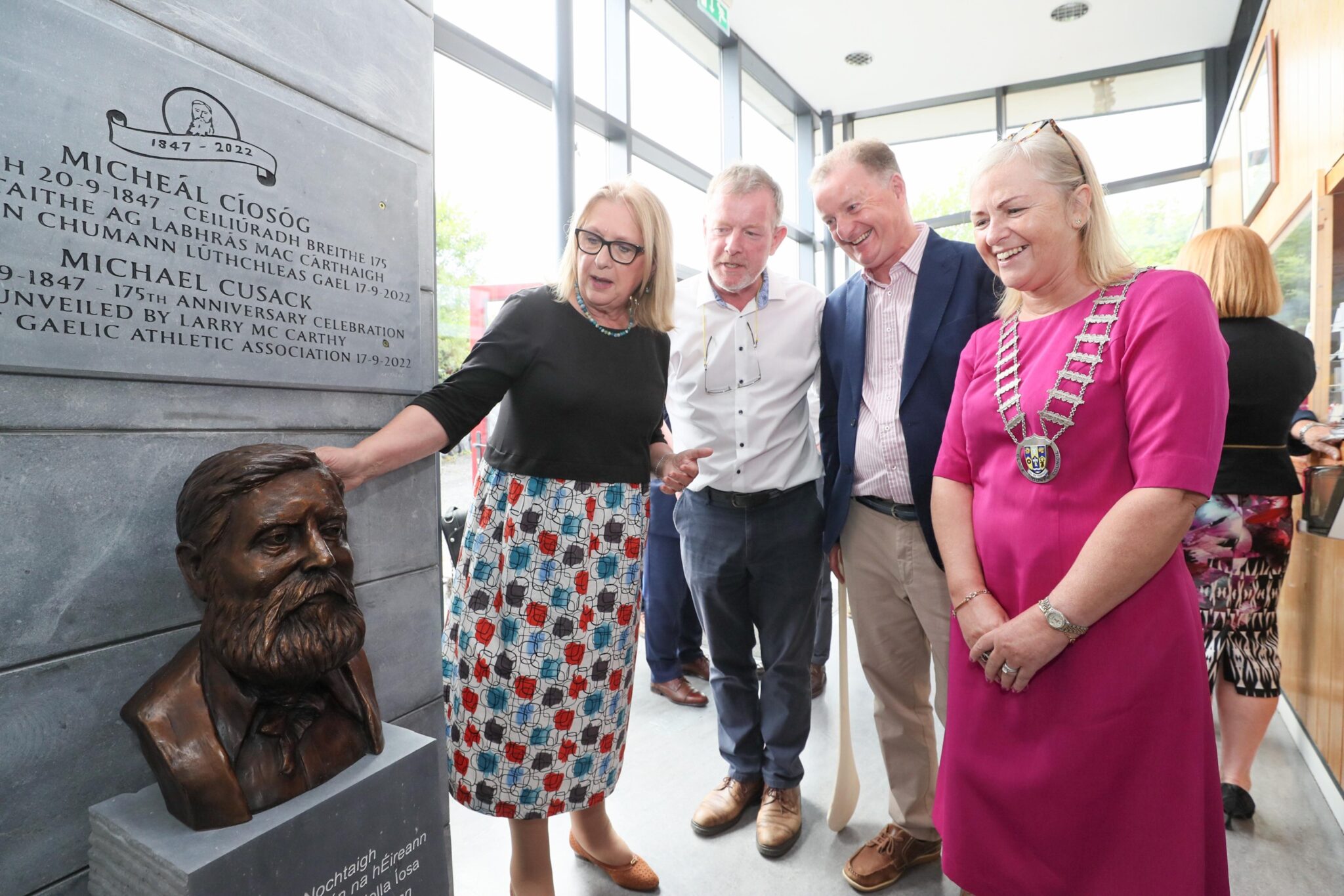 Bronze bust of Michael Cusack unveiled in Carron by McAleese - Clare Echo
