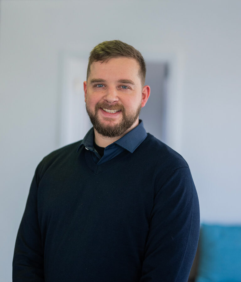 Contact - Clare Echo