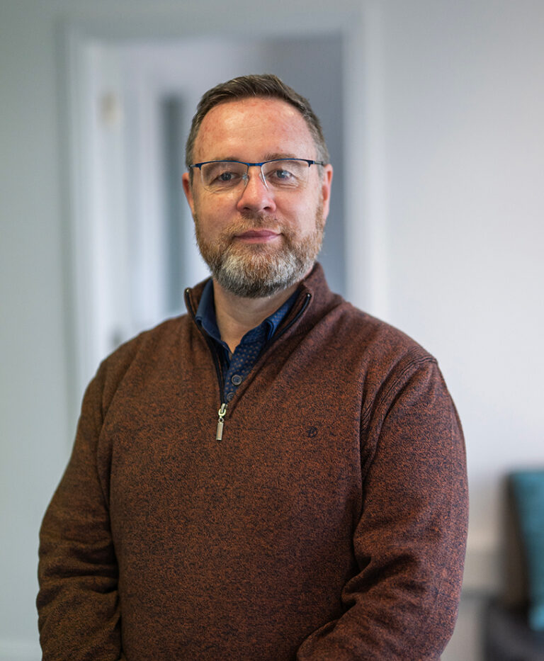 Contact - Clare Echo