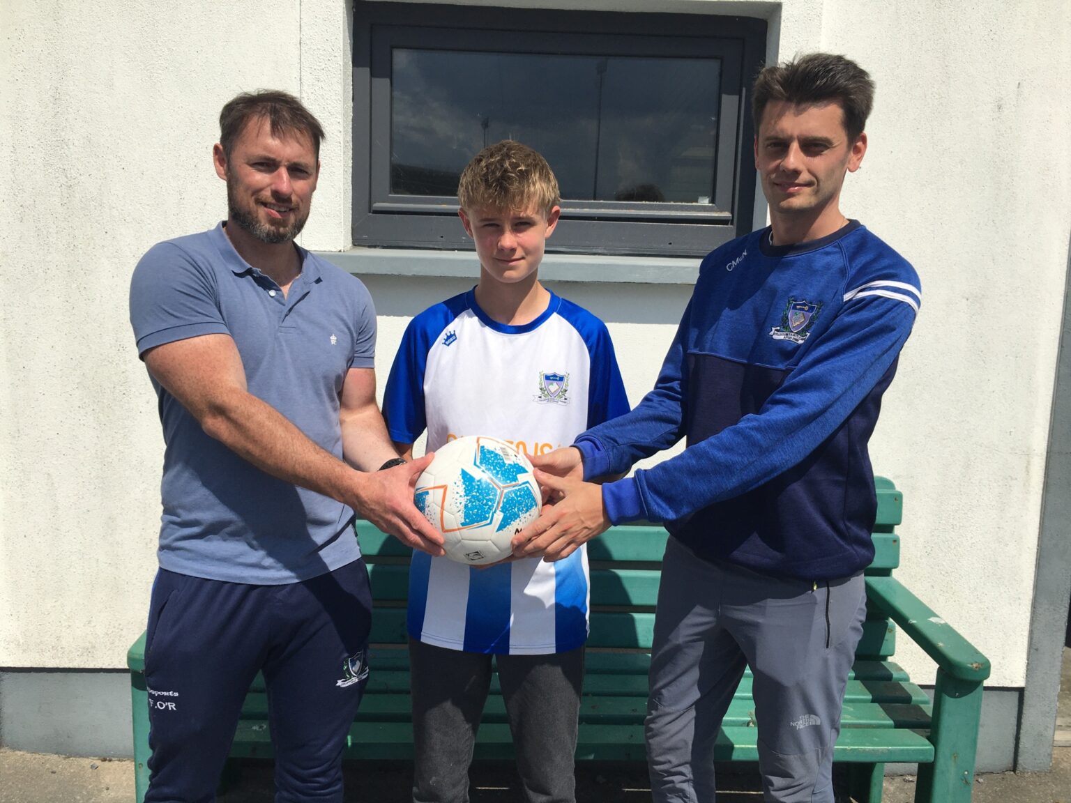 Ennis teen Ben Lyne signs for Manchester United - Clare Echo