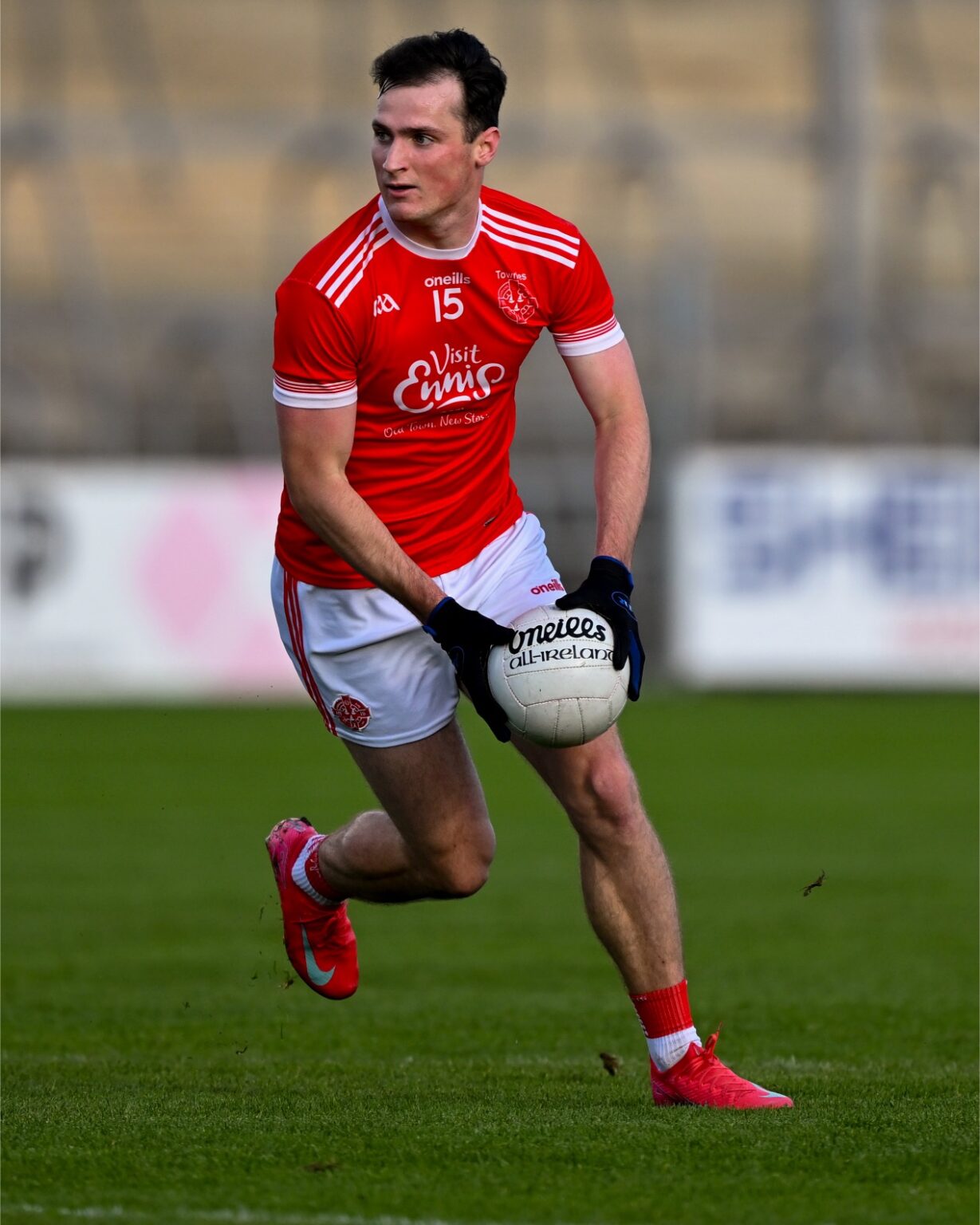 Sweet sixteen from McInerney keeps Munster dream alive for Éire Óg - Clare Echo